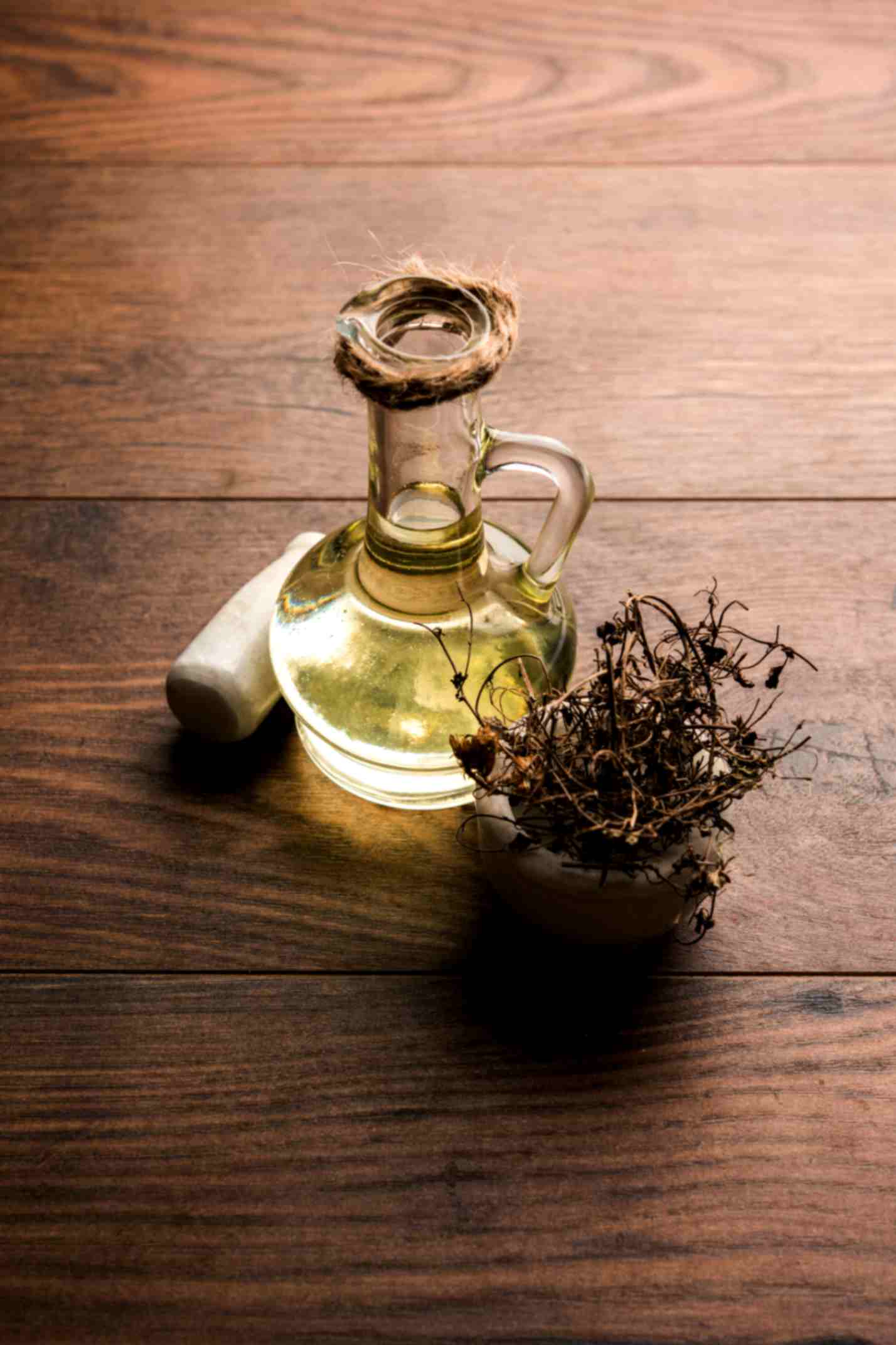 The Ultimate Guide to Hair Oiling Benefits, Techniques, and Best Hair ...