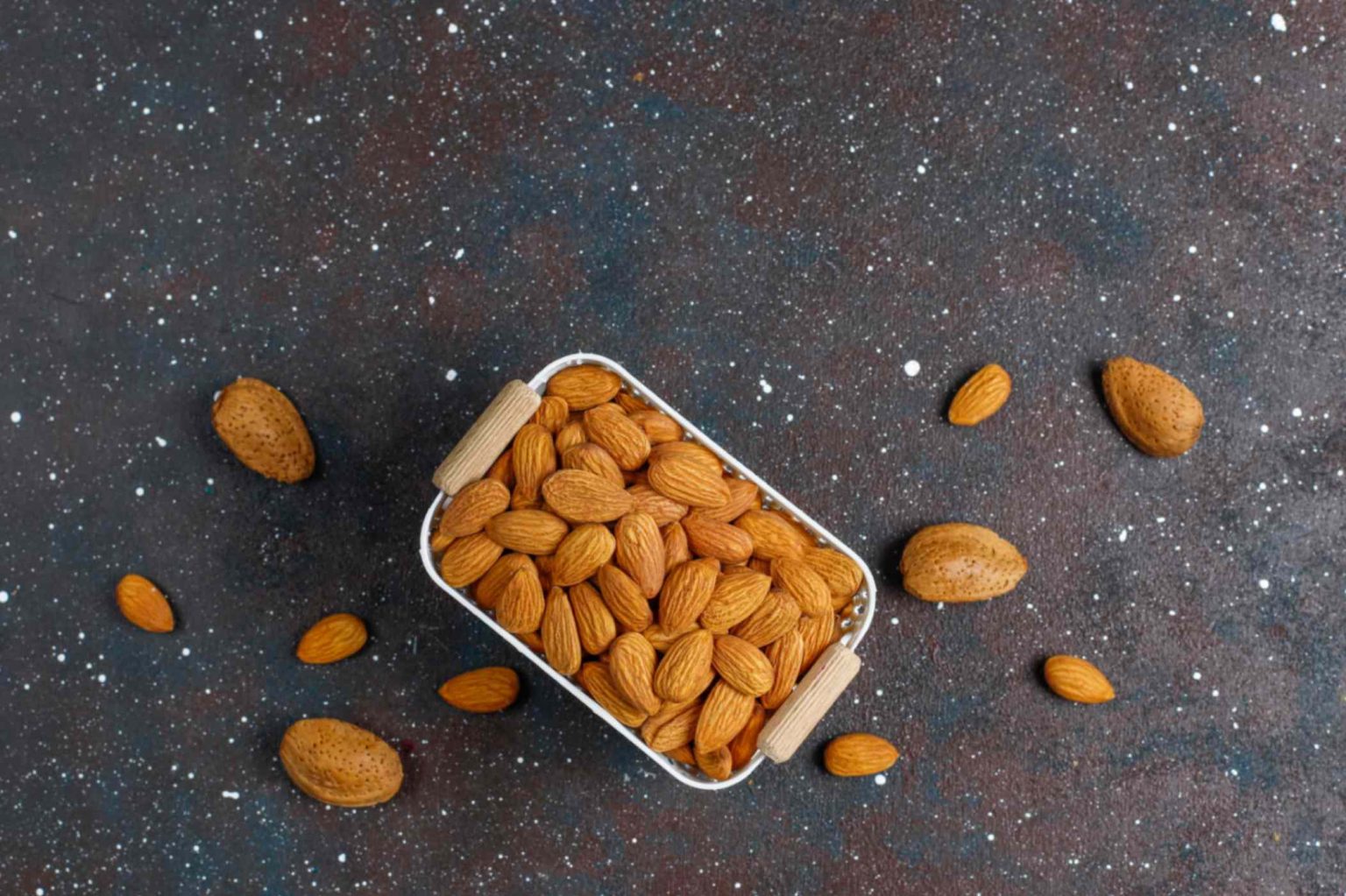 10 Benefits Of Almonds For Skin, Hair And More | Buy Wow