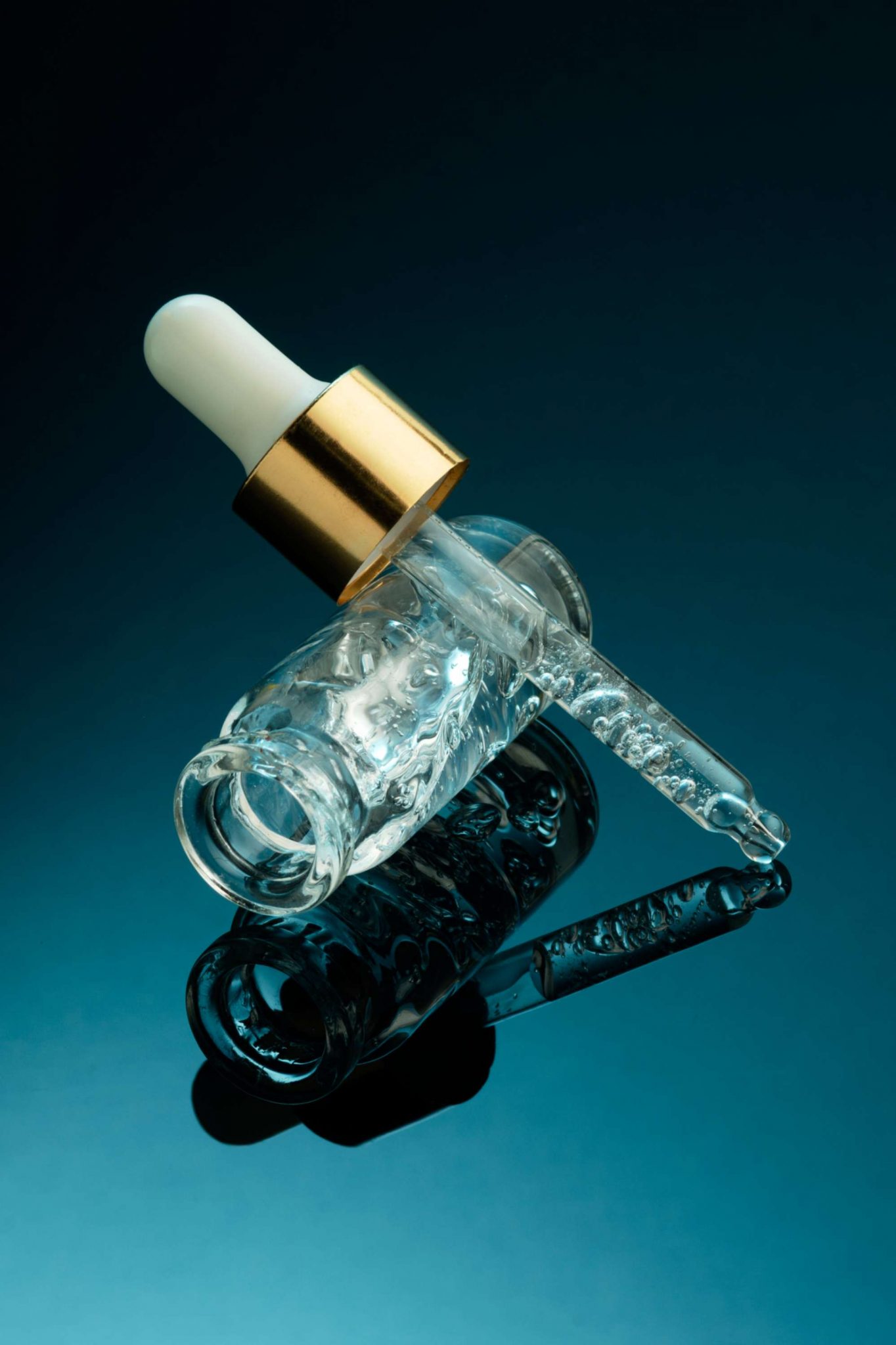 How to Layer Serums and Oils the Right Way